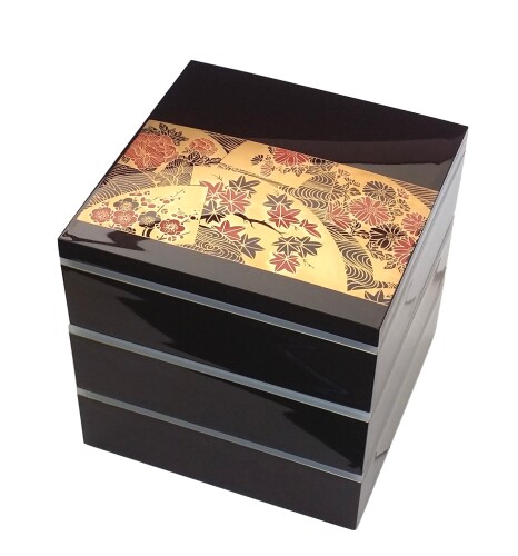 若泉漆器 3段重箱 7寸大和重 新溜内朱渕金 華暦 パッキン中蓋3枚付 H-151-95 サイズ:約21.1×21.1×19.2cm 身の内サイズ:約20.4×20.4×5.4cm 重量:約1550g 素材:ABS樹脂 生産国:日本 樹脂製...