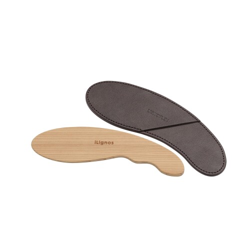 (アイリグノス) 靴べら なし 「あなたが靴べらに合わせるのではなく、靴べらがあなたのかかとに合わせます。」 木に「柔軟性」を加えた靴べらです。 かかとの曲面を捉えて柔らかくフィット。木の温かみ・香りもお楽しみ下さい。 普段は平らな形状なの...