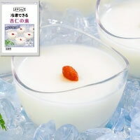 調理後、冷凍解凍しても離水が少ない杏仁豆腐の素です調理後、冷凍解凍しても離水が少ない杏仁豆腐の素です。【規格】1ボール900G【使用方法】熱湯2.4Lと牛乳1Lで杏仁の素1袋(900G)を溶かし、冷やし固めます。【賞味期限】製造後360日