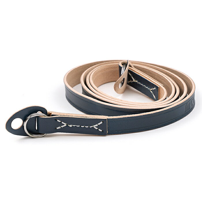 種別：オリジナルストラップ NOTEコードバンストラップの特徴「革のダイヤモンド」と言われるコードバンは、希少なだけでなく艶や光沢が美しく堅牢性や軽さにも富んだ最高級の革素材です。ストラップのベルト部分に、コードバンを贅沢に継ぎ目なしで約1...