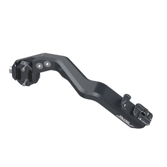 種別：デジタルムービーカメラ関連 NOTEDJIのスタビライザーに適したマウントで、ローアングルの撮影などに使用可能。先端にはF22 & F38のマウントが装備。カメラケージサイドプレートもセットです。内容：DJIスタビライザー用モニターマ...