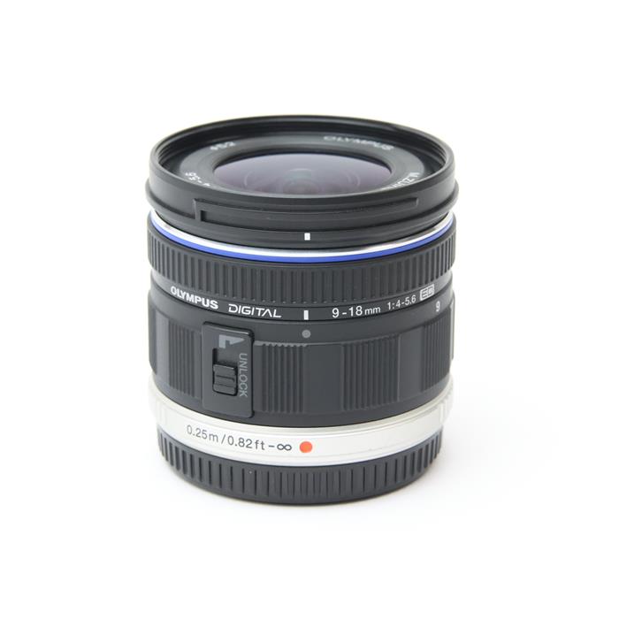 外観状態:良品 マップ保証期間:6ヶ月保証 付属品など:レンズフロントキャップ・レンズリアキャップ【ココがポイント！】沈胴機構による大幅な小型化と高い描写性能を両立携帯性を確保するために沈胴式の鏡枠機構を取り入れ、厚みはわずか49.5mm。...