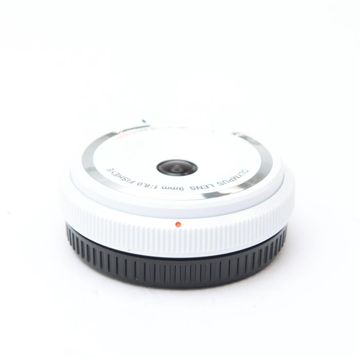 外観状態:美品 マップ保証期間:保証なし 付属品など:レンズリアキャップ【ココがポイント！】焦点距離9mm（35mm版換算18mm）、F8.0固定のフィッシュアイレンズ。厚さはわずか12.8mmと広角撮影が気軽に楽しめる超薄型サイズです。非...