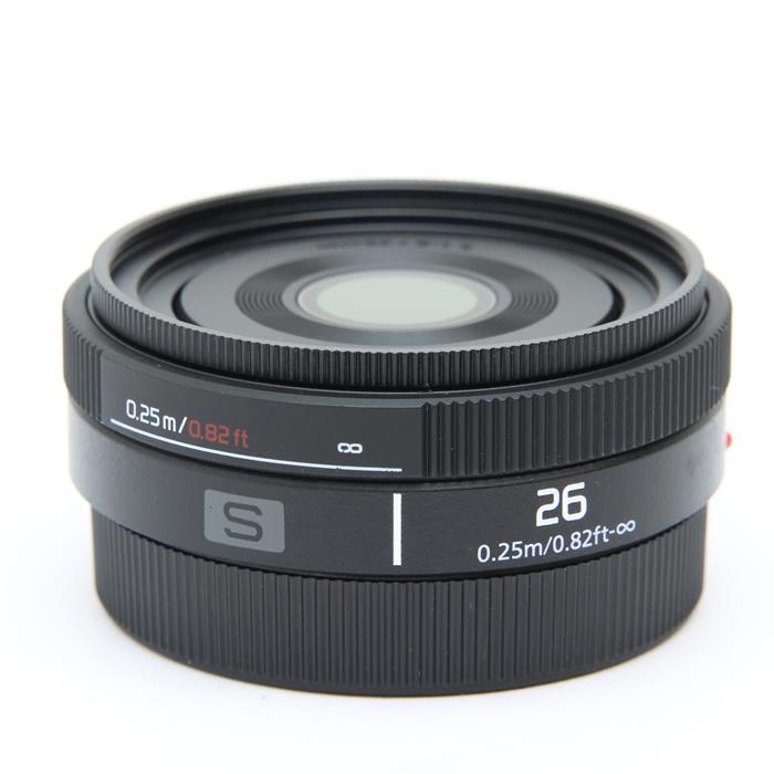 外観状態:美品 マップ保証期間:3ヶ月保証 付属品など:レンズリアキャップ(社外品)【ココがポイント！】『LUMIX S 26mm F8』は、薄型・軽量、全長約18.1mm・質量約58gのコンパクトサイズで、焦点距離は広角26mm、絞り値F...