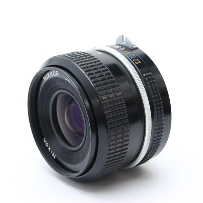 外観状態:難有品 マップ保証期間:保証なし 付属品など:レンズフロントキャップ◎点検スタッフからのコメント【外観】スレ・キズ、テカリ、塗装剥がれ、打痕、アタリキズがあります。【機能面(操作)・不具合について】絞りリング、ピントリング共に動作...