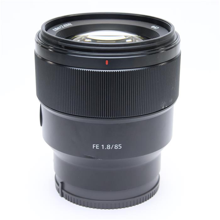 外観状態:並品 マップ保証期間:6ヶ月保証 付属品など:レンズフロントキャップ・レンズリアキャップ・レンズフード【ココがポイント！】シャープな描写と柔らかいぼけで手軽にポートレート撮影を楽しめる大口径中望遠単焦点レンズ小型軽量で手軽に携行で...
