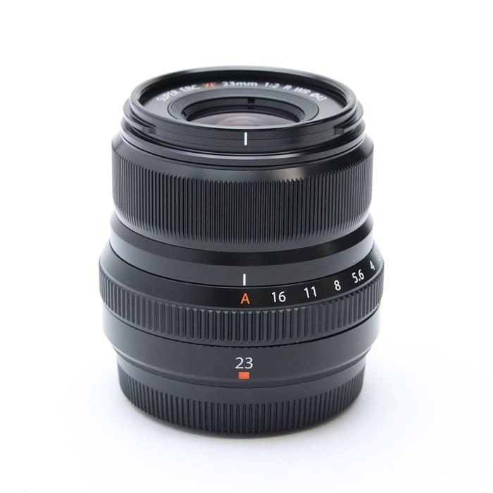 外観状態:良品 マップ保証期間:6ヶ月保証 付属品など:元箱・取扱説明書・レンズフロントキャップ・レンズリアキャップ・レンズフード【ココがポイント！】180gの小型軽量と高速AFにより、軽快なスタイルで撮影を楽しめる35mm相当（35mm判...