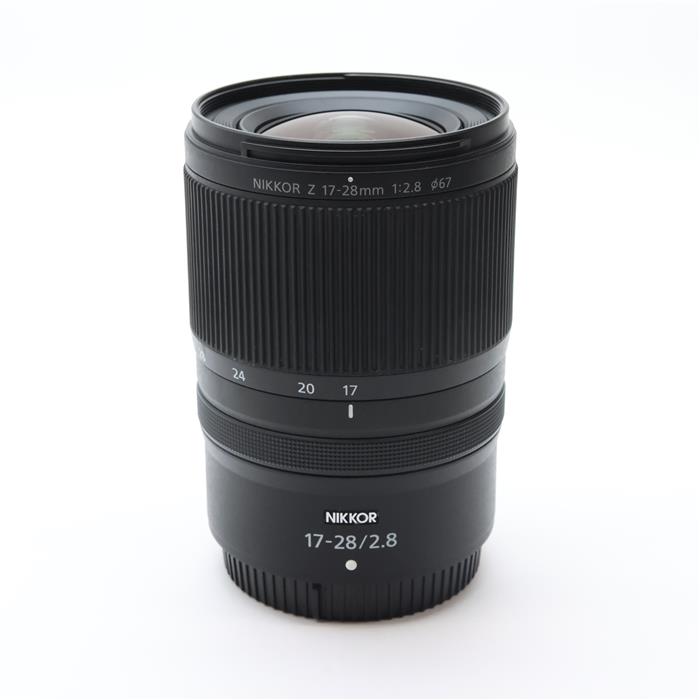 外観状態:良品 マップ保証期間:6ヶ月保証 付属品など:レンズフロントキャップ・レンズリアキャップ(社外品)・レンズフード【ココがポイント！】フルサイズ/FXフォーマットで17mmから28mmまでの焦点距離範囲を、明るい開放F値2.8一定で...