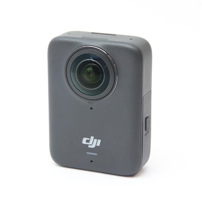 外観状態:美品 マップ保証期間:保証なし 付属品など:元箱・クイックスタートガイド・バッテリー・プロテクティブポーチ・USB-Cケーブル・ラバーレンズプロテクター◎点検スタッフからのコメント【おすすめ ポイント】専門の修理会社にてコンディシ...