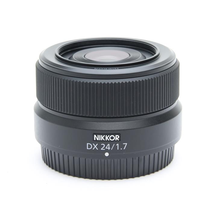 外観状態:美品 マップ保証期間:6ヶ月保証 付属品など:レンズフロントキャップ・レンズリアキャップ・レンズフード・別売フィルター【ココがポイント！】何気ない毎日が輝きだす、ボケを楽しむ明るい単焦点レンズNIKKOR Z レンズ初の、APS-...