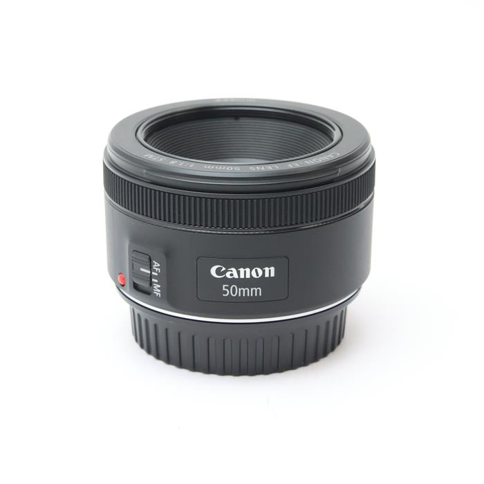 外観状態:良品 マップ保証期間:3ヶ月保証 付属品など:レンズフロントキャップ・レンズリアキャップ【ココがポイント！】わずか160gという軽量・コンパクトさと、F1.8という明るさが特長の標準単焦点レンズです。EF50mm F1.8 IIか...