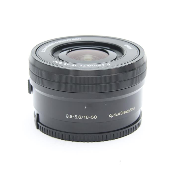 外観状態:並品 マップ保証期間:3ヶ月保証 付属品など:レンズフロントキャップ・レンズリアキャップ（社外品）・別売フィルター【ココがポイント！】・携帯性に優れた、リトラクタブル機構採用で、現行のSEL1855（全長60mm）と比べ約50％の...