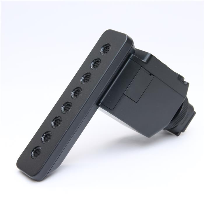 外観状態:良品 マップ保証期間:3ヶ月保証 付属品など:ウインドスクリーン・ケース【ココがポイント！】このマイク1本で幅広い収音範囲（鋭指向性／単一指向性／全指向性）に対応した撮影が可能です。また、音声をダイレクトに伝送できるため、高音質で...