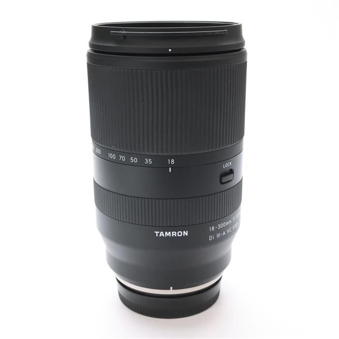 外観状態:美品 マップ保証期間:6ヶ月保証 付属品など:元箱・取扱説明書・レンズフロントキャップ・レンズリアキャップ・レンズフード　【ココがポイント！】レンズを交換する手間なく、超望遠から広角までお楽しみいただける一本がついに富士フィルムX...