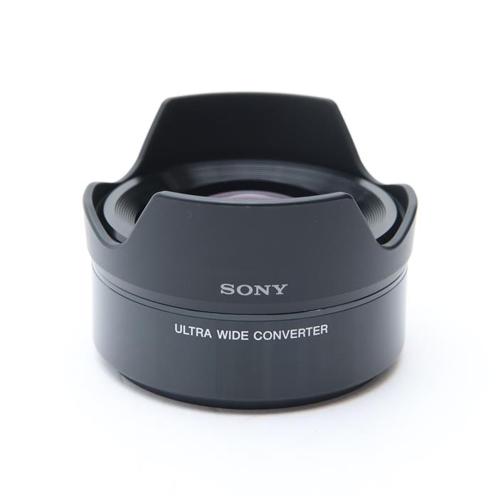 外観状態:良品 マップ保証期間:保証なし 付属品など:元箱・取扱説明書・ケース・フロントキャップ・リアキャップ【ココがポイント！】E 16mm F2.8装着時は12mm相当となり、気軽に超広角撮影が楽しめます。付属のポーチで持ち運びしやすい...