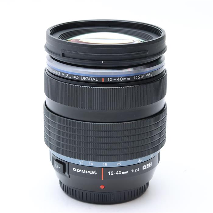 外観状態:良品 マップ保証期間:6ヶ月保証 付属品など:レンズフロントキャップ・レンズリアキャップ・レンズフード【ココがポイント！】PROの要望に応えるレンズカテゴリー「M. ZUIKO PRO」第一弾35mm判換算で24-80mm相当の焦...