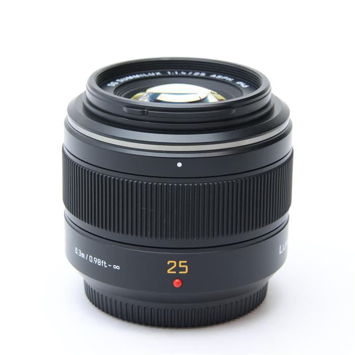 外観状態:美品 マップ保証期間:6ヶ月保証 付属品など:レンズフロントキャップ・レンズリアキャップ・レンズフード【ココがポイント！】マイクロフォーサーズ用交換レンズとして最も明るい(2011年6月13日現在。AF対応の交換レンズとして) 2...