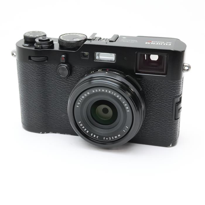 外観状態:並品 マップ保証期間:3ヶ月保証 付属品など:バッテリー・チャージャー・USBケーブル・レンズフロントキャップ・別売予備バッテリー【ココがポイント！】さらにブラッシュアップされたクラシカルなボディデザイン！開放での温かみのあるオー...