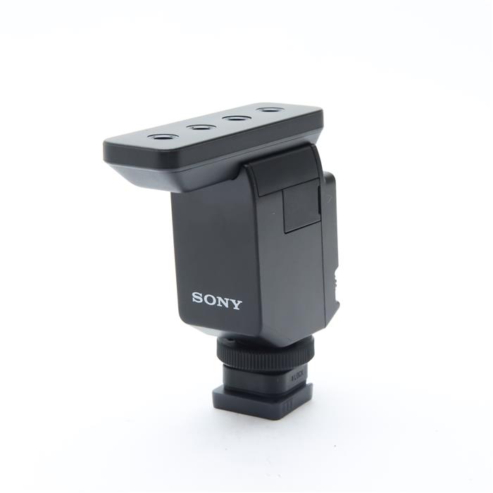 外観状態:美品 マップ保証期間:3ヶ月保証 付属品など:ウインドスクリーン【ココがポイント！】鋭指向性・単一指向性・全指向性、3つの指向性を背面のスイッチで切り替えることにより、様々なシーンで活躍します。多彩な機能を搭載した、約72gという...