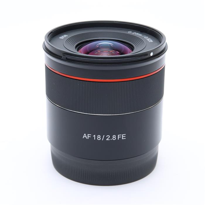 外観状態:良品 マップ保証期間:保証なし 付属品など:元箱・レンズフロントキャップ・レンズリアキャップ・レンズフード・ケース【ココがポイント！】たった145g！小型軽量、超広角僅か145gという軽量でコンパクトなレンズが写し出す、フルサイズ...