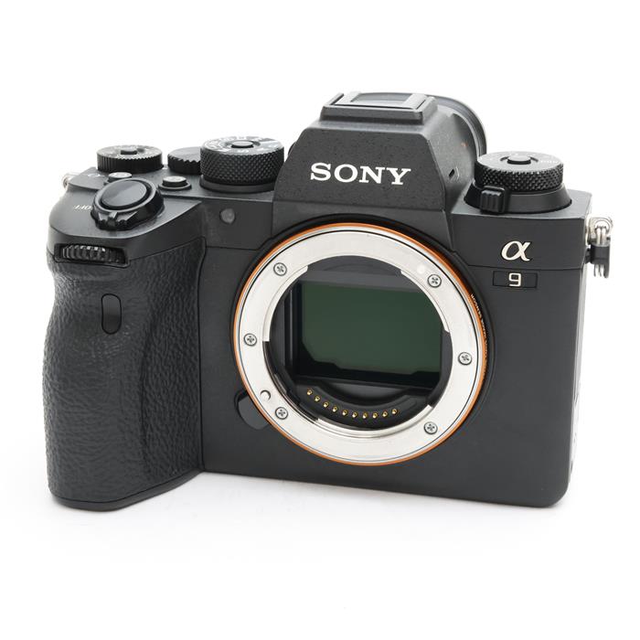 外観状態:並品 マップ保証期間:12ヵ月 付属品など:チャージャー・ACコード・新品バッテリー【ココがポイント！】プロフェッショナルの要望に応え、大幅なワークフロー改善と操作性向上を実現したフルサイズミラーレス一眼カメラ『α9 II』は、「...