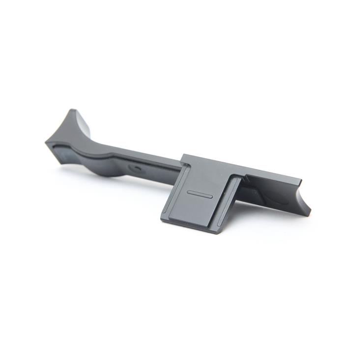 外観状態:美品 マップ保証期間:保証なし 付属品など:元箱・取扱説明書【ココがポイント！】Q2用のサムレストです。サムレストをホットシュー部に装着して親指をサムレストに置くことでカメラのホールド感が格段に向上し、操作もしやすくなります。これ...