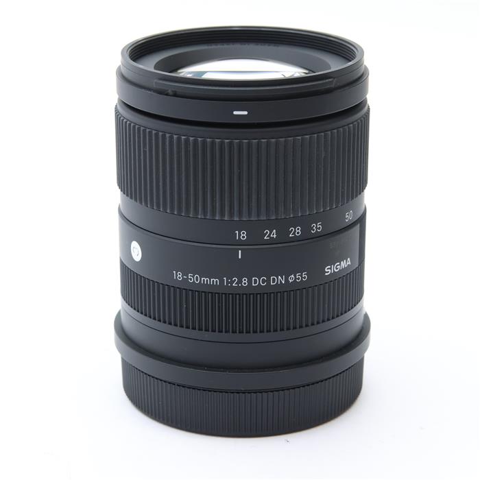 外観状態:良品 マップ保証期間:6ヶ月保証 付属品など:レンズフロントキャップ・レンズリアキャップ・レンズフード【ココがポイント！】圧倒的な小型軽量ボディに、標準域ズーム、F2.8通しの明るさ、シャープな描写を凝縮毎日持ち歩ける手のひらサイ...