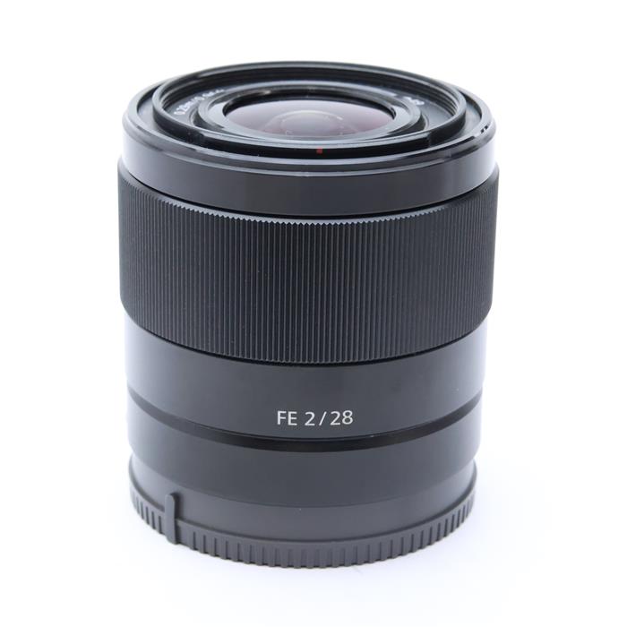 外観状態:良品 マップ保証期間:6ヶ月保証 付属品など:元箱・取扱説明書・レンズフロントキャップ・レンズリアキャップ・レンズフード【ココがポイント！】広角レンズの定番とも呼ばれる、スナップ撮影などに好適な画角の単焦点広角レンズです。開放F値...