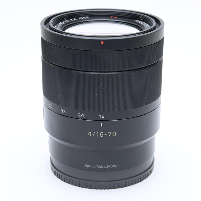 外観状態:並品 マップ保証期間:6ヶ月保証 付属品など:元箱・取扱説明書・レンズフロントキャップ・レンズリアキャップ・レンズフード・ポーチ【ココがポイント！】コンパクトながら非球面レンズとEDガラスを採用した、高性能ズームレンズです。携行性...