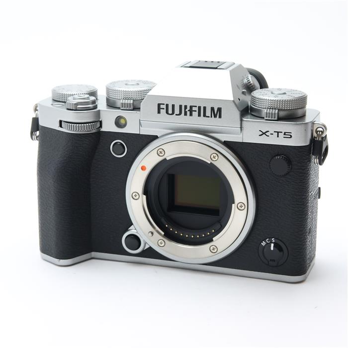 外観状態:良品 マップ保証期間:6ヶ月保証 付属品など:バッテリー・ACアダプター・プラグアタプター×4・USB-Cケーブル・ヘッドホン用アダプター【ココがポイント！】「Xシリーズ」第五世代の裏面照射型約4020万画素「X-Trans(TM...