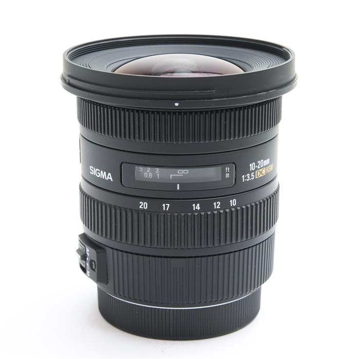 外観状態:良品 マップ保証期間:3ヶ月保証 付属品など:レンズフロントキャップ・レンズリアキャップ・レンズフード・ケース【ココがポイント！】画角102.4°からの超広角ズーム室内での撮影や、建築物の撮影、雄大な風景の撮影など、広い画角が必要...