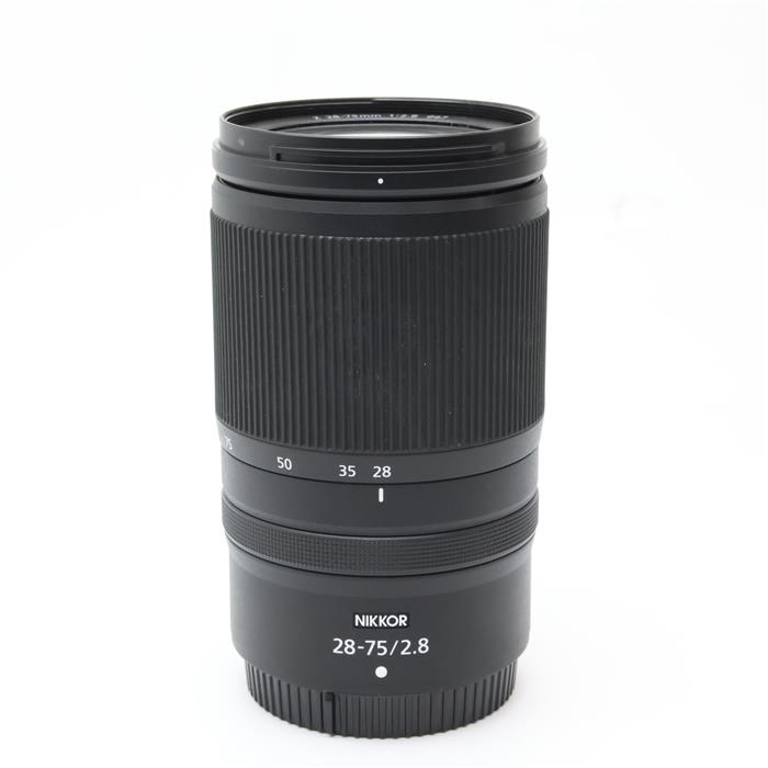 外観状態:良品 マップ保証期間:6ヶ月保証 付属品など:レンズフロントキャップ・レンズリアキャップ・レンズフード【ココがポイント！】開放F値2.8一定で大きく自然なボケを楽しめる使いやすくて気軽な、小型・軽量標準ズームレンズ柔らかい背景ボケ...