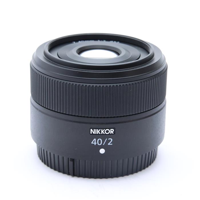 外観状態:美品 マップ保証期間:6ヶ月保証 付属品など:元箱・取扱説明書・レンズフロントキャップ・レンズリアキャップ【ココがポイント！】ボケを活かした表現が気軽に楽しめる、コストパフォーマンスの高い、フルサイズ対応 小型・軽量 単焦点レンズ...