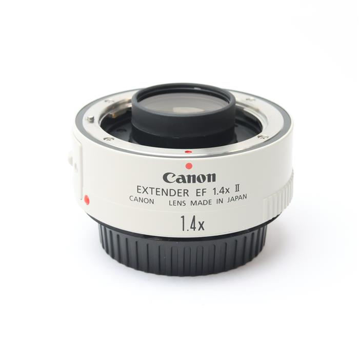 外観状態:美品 マップ保証期間:3ヶ月保証 付属品など:レンズフロントキャップ・レンズリアキャップ【ココがポイント！】1.優れた防塵・防滴性カメラ側マウント部にゴムリング、レンズ側マウント外周部に「EOS-1V」と同様の防塵・防滴構造、取り...