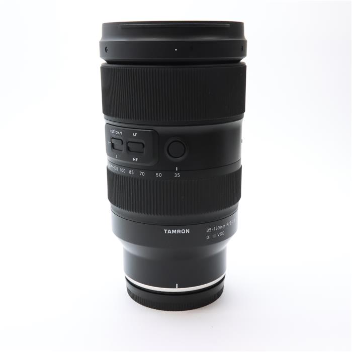 外観状態:並品 マップ保証期間:6ヶ月保証 付属品など:レンズフロントキャップ・レンズリアキャップ【ココがポイント！】世界初、F2スタート、準広角から望遠までシームレスに撮影可能な大口径ポートレートズームレンズ35-150mm F2-2.8...