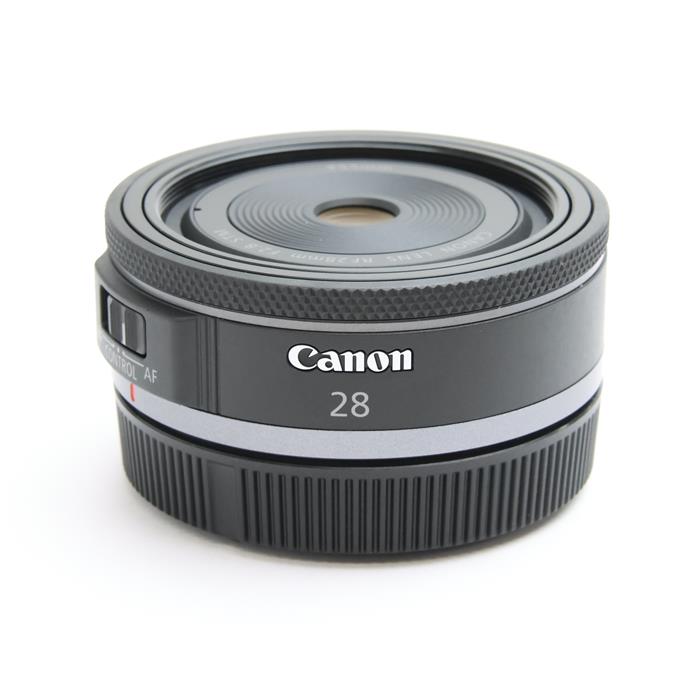 外観状態:良品 マップ保証期間:6ヶ月保証 付属品など:レンズフロントキャップ・レンズリアキャップ・別売レンズフィルター【ココがポイント！】優れた携帯性と描写性能を両立した単焦点レンズRF28mm F2.8 STMは、単焦点レンズならではの...