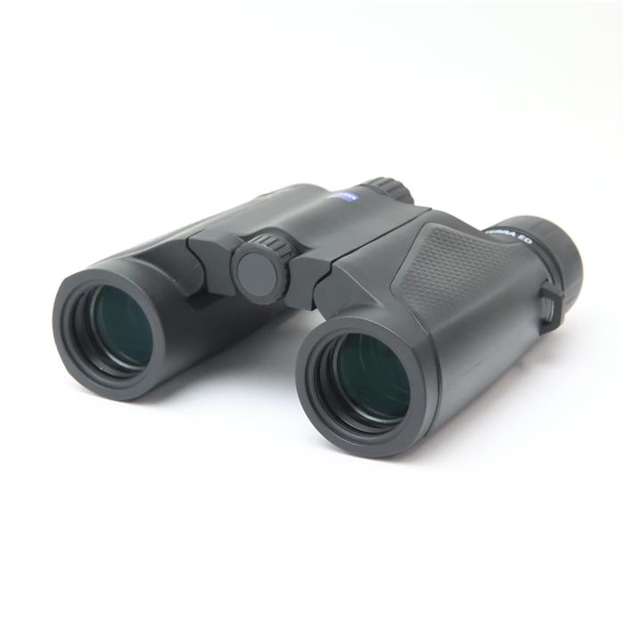 外観状態:美品 マップ保証期間:保証なし 付属品など:元箱・ストラップ・ケース◎点検スタッフからのコメント【外観】僅かな使用感がありますが、全体的に綺麗な状態の中古品です。【機能面・操作】問題なくお使いいただけます。※お求めの後2週間以内の...