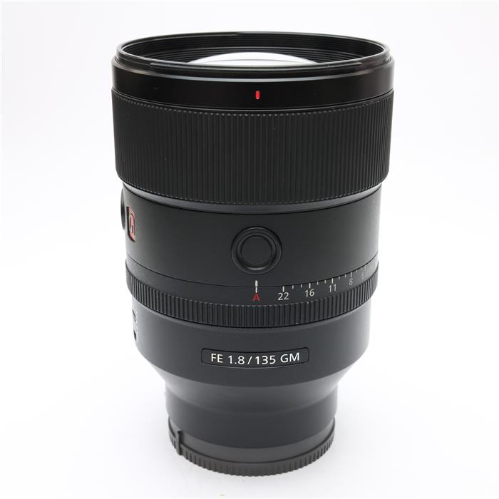 外観状態:並品 マップ保証期間:6ヶ月保証 付属品など:レンズフロントキャップ・レンズリアキャップ・レンズフード【ココがポイント！】ソニーの最先端技術を投入するプレミアムレンズシリーズGマスターの高い設計基準により、開放絞りF1.8から画面...