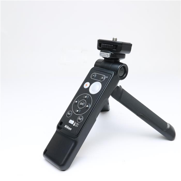 外観状態:良品 マップ保証期間:保証なし 付属品など:リモコン(ML-L7)・SmallRigトライポッドグリップ3070【ココがポイント！】SmallRig社のトライポッドグリップと、リモコン ML-L7のセット。手持ちでの動画撮影時にグ...