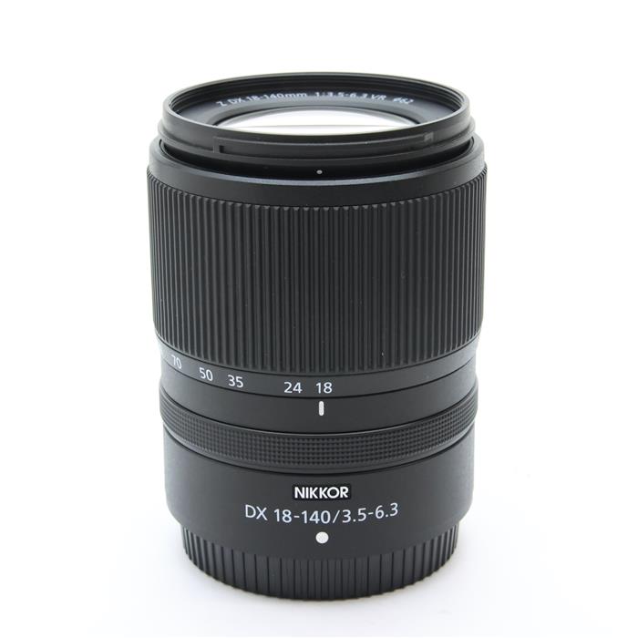 外観状態:美品 マップ保証期間:6ヶ月保証 付属品など:レンズフロントキャップ・レンズリアキャップ・別売レンズフード【ココがポイント！】1本でさまざまな撮影シーンに対応するニコンDXフォーマット対応の小型・軽量約7.8倍高倍率ズームレンズで...