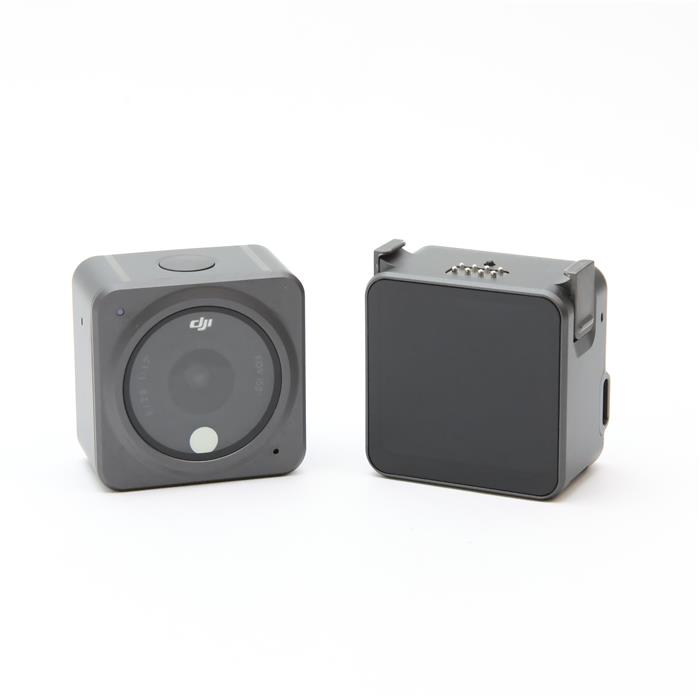 外観状態:良品 マップ保証期間:保証なし 付属品など:DJI Action 2 カメラユニット・フロントタッチ画面モジュール・磁気ストラップ・磁気ボールジョイントアダプターマウント・磁気アダプターマウント・電源ケーブル【ココがポイント！】パ...