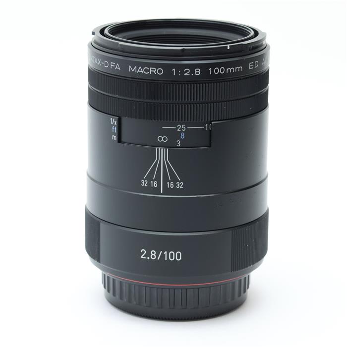 外観状態:並品 マップ保証期間:6ヶ月保証 付属品など:元箱・使用説明書・レンズフロントキャップ・レンズフード・レンズリアキャップ・レンズケース【ココがポイント！】レンズ先端から被写体まで13cmの距離で等倍の撮影が可能なマクロレンズ。新た...