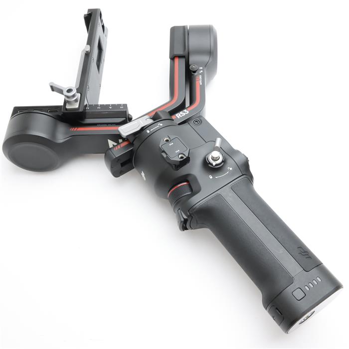 外観状態:良品 マップ保証期間:保証なし 付属品など:キャリーケース・BG21グリップ・USB-C充電ケーブル・ブリーフケースハンドル・レンズ止着サポート・レンズサポートストラップ・延長グリップ三脚・クイックリリースプレート・フォーカスモー...