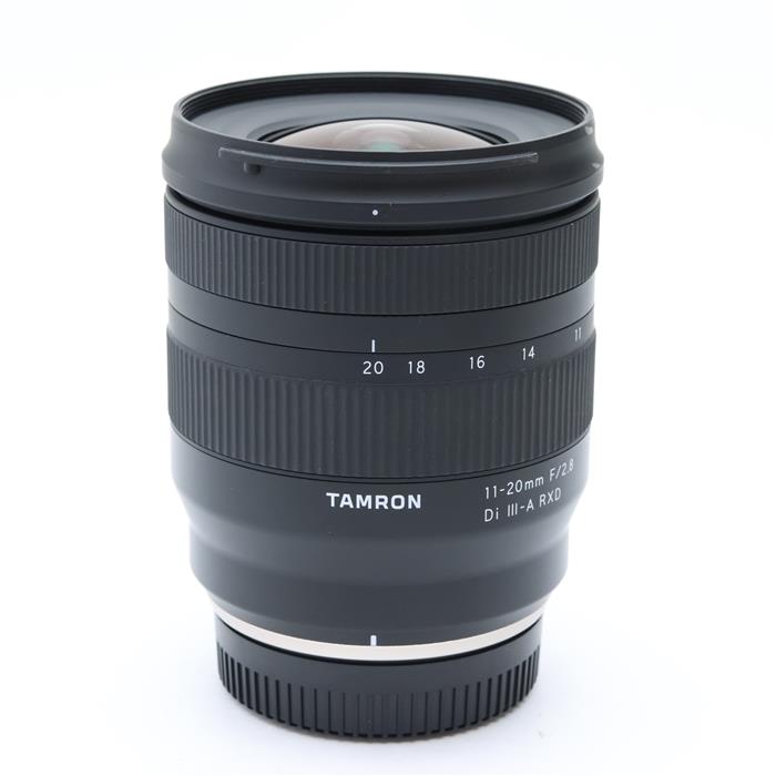 外観状態:良品 マップ保証期間:6ヶ月保証 付属品など:元箱・取扱説明書・レンズフロントキャップ・レンズリアキャップ(社外品)・レンズフード【ココがポイント！】小型軽量を実現した大口径 F2.8 超広角ズームレンズModel B060は、大...