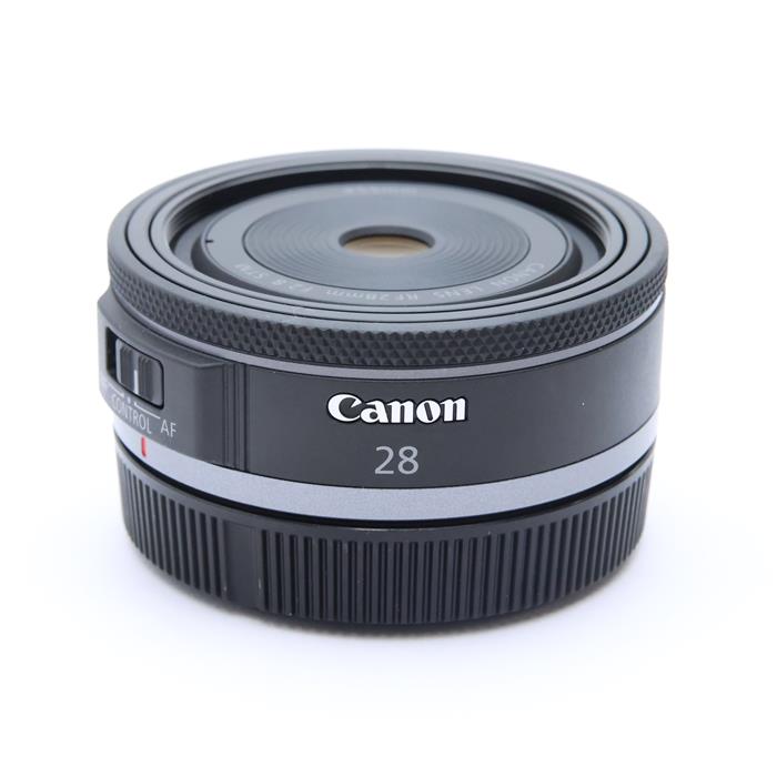 外観状態:良品 マップ保証期間:6ヶ月保証 付属品など:レンズフロントキャップ・レンズリアキャップ【ココがポイント！】優れた携帯性と描写性能を両立した単焦点レンズRF28mm F2.8 STMは、単焦点レンズならではの明るさやボケ味、中心か...