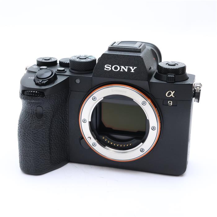 外観状態:並品 マップ保証期間:12ヵ月 付属品など:USB-Cケーブル・チャージャー・ACコード（社外品）・新品バッテリー【ココがポイント！】プロフェッショナルの要望に応え、大幅なワークフロー改善と操作性向上を実現したフルサイズミラーレス...