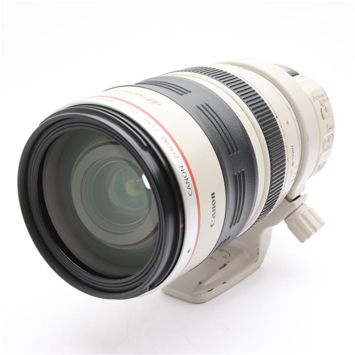 外観状態:並品 マップ保証期間:12ヵ月 付属品など:レンズフロントキャップ・レンズリアキャップ・レンズフード【ココがポイント！】広角の28mmを実現した超高倍率ズームに手ブレ補正を搭載。光学系にはUDレンズと非球面レンズを各3枚採用し、シ...