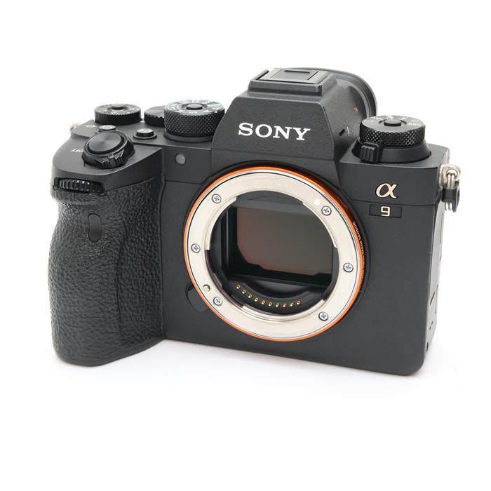 外観状態:並品 マップ保証期間:12ヵ月 付属品など:元箱・ストラップ・USB-Cケーブル・バッテリー・チャージャー・ACコード・ケーブルプロテクター【ココがポイント！】プロフェッショナルの要望に応え、大幅なワークフロー改善と操作性向上を実...