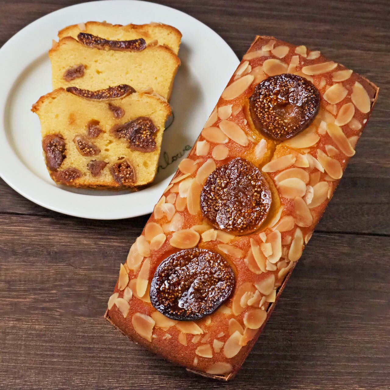ギフト対応いちじくのケーキ&nbsp; 中にはいちじくがたっぷり入っています。 どのように切り分けてもプチプチとした食感のいちじくがたっぷりとはいっています。 アーモンドプードルの生地がとてもしっとりとしていて甘すぎず、いちじくの自然な甘さ...