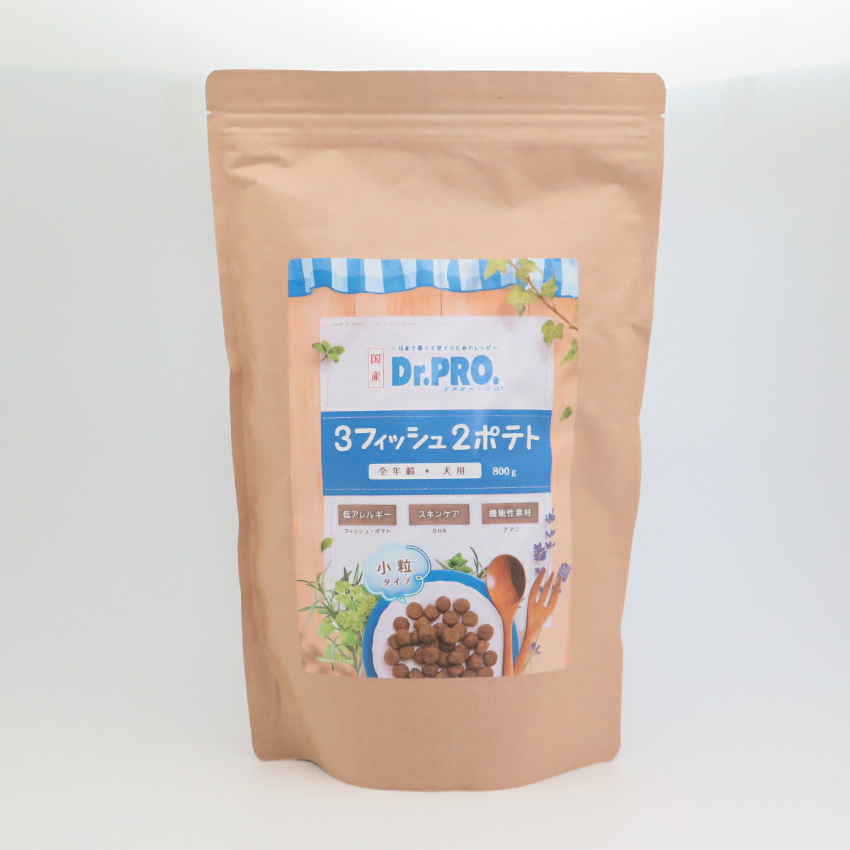 [商品サイズ(mm)]220×100×340[単品重量(g)]800 [エネルギー]345kcal/100g[栄養成分]たんぱく質24%以上、脂質12%以上、粗繊維3%以下、灰分10%以下、水分10%以下[原材料]キャットフィッシュ、国産ラ...